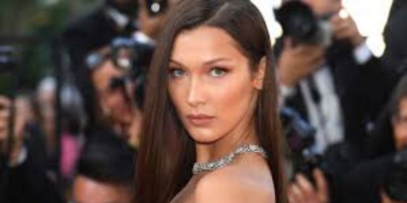 Bella Hadid La Top Model Pose Entièrement Nue Sur Instagram Photo