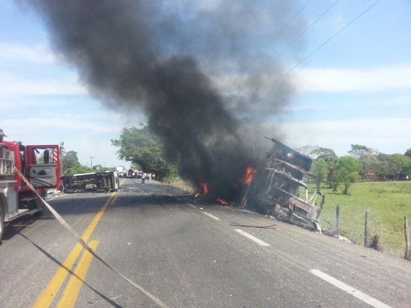 Choque En Villahermosa Deja Al Menos Seis Muertos