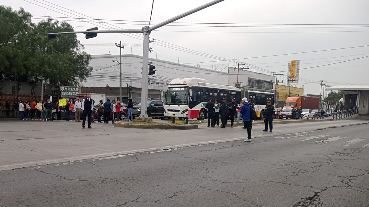 Bloquean La Vía Morelos En Ecatepec Por Falta De Agua