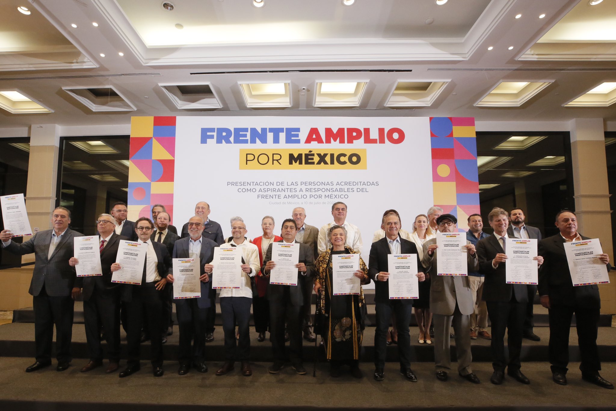 Frente Amplio Por México Presenta A Los 13 Aspirantes Que Competirán En