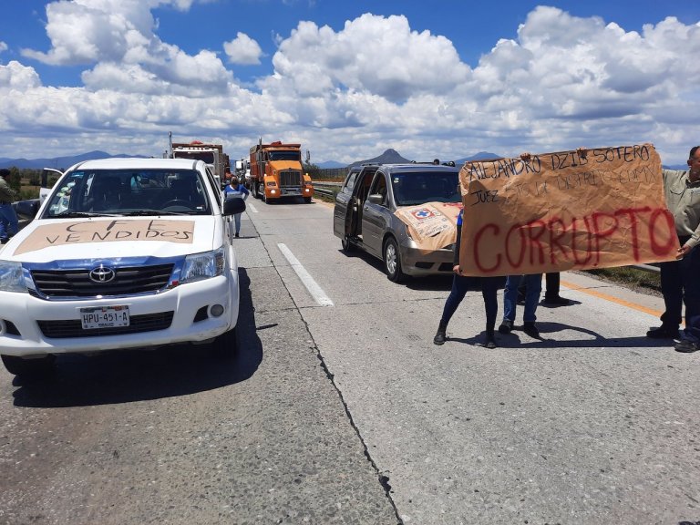 Bloqueo Arco Norte Cierre De Cooperativistas En Atitalaquia