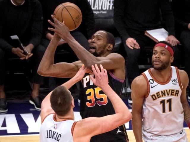 Booker Y Durant Dan Aire A Los Suns Con Un Recital Labazuca