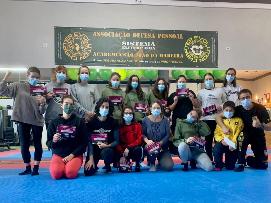 20 Mulheres Participam Em Workshop De Defesa Pessoal Labor