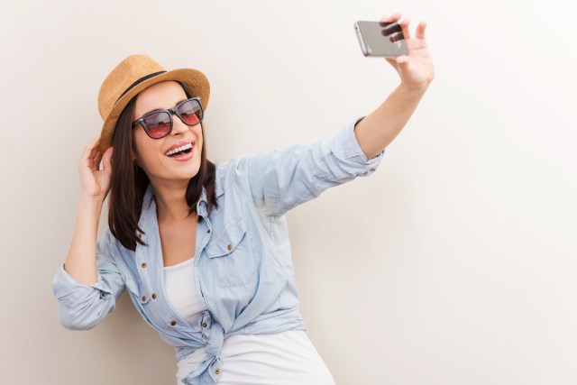 8 Trucs De Pros Pour Prendre De Meilleurs Selfies