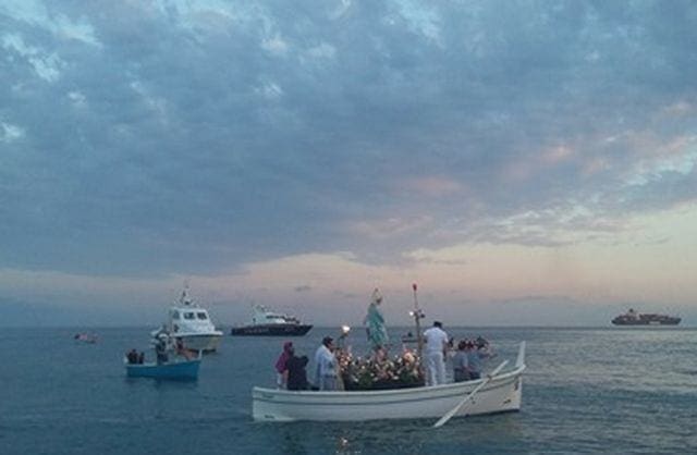 Processione Della Madonna In Mare A Voltri Tradizione Rinnovata