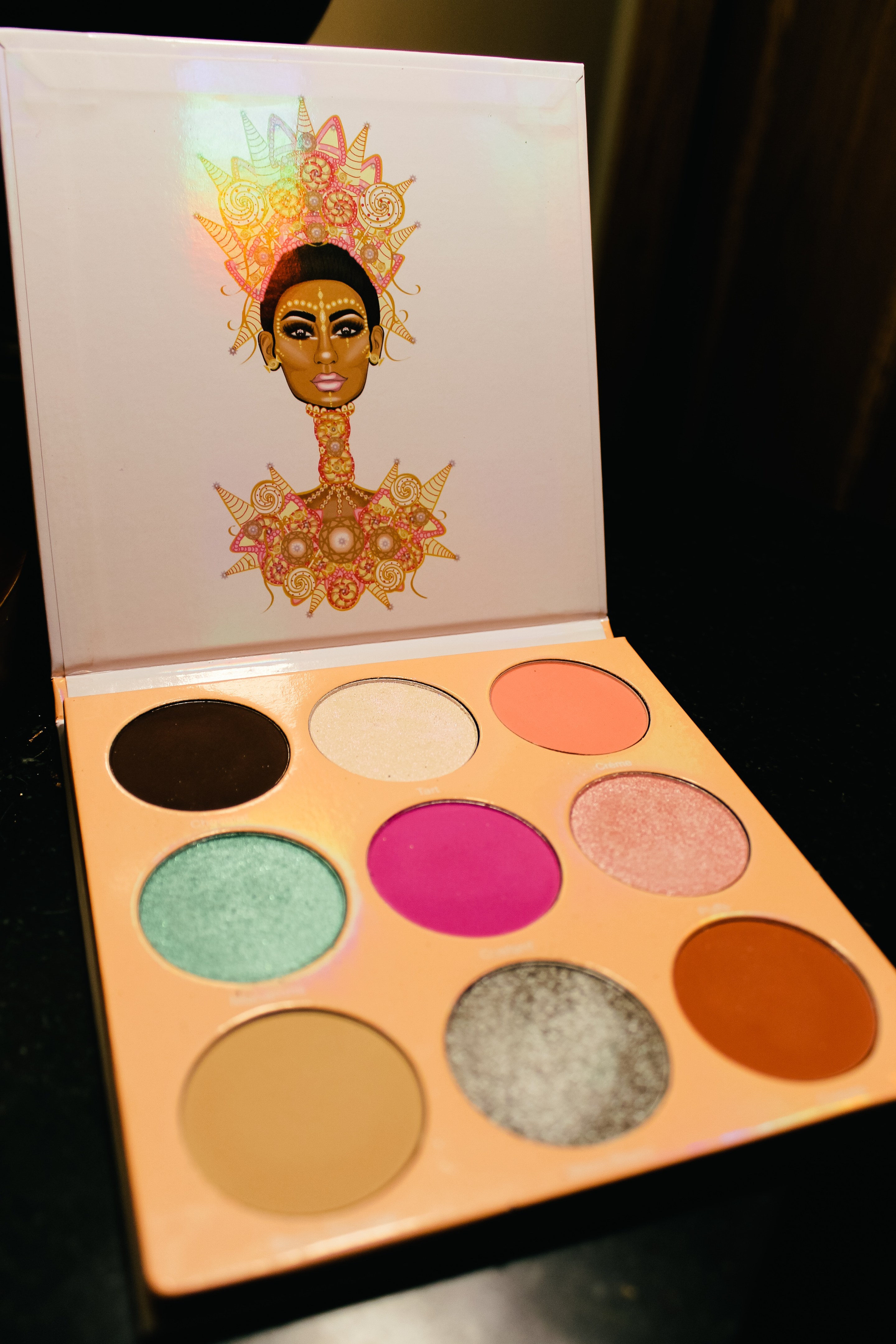 Juvias Place The Douce Palette Review And Swatches Mae Polzine