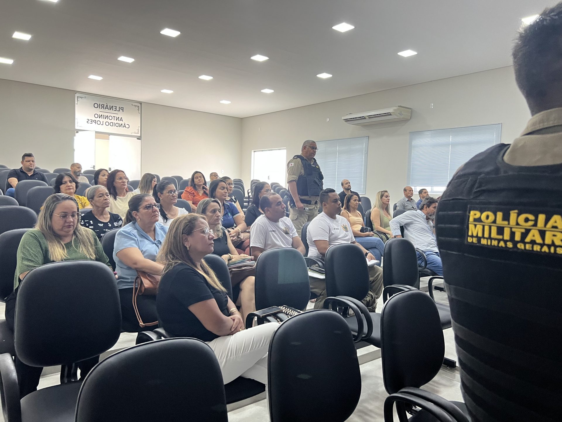 Polícia Reúne Diretores Para Debater Segurança Nas Escolas Mais Buritis