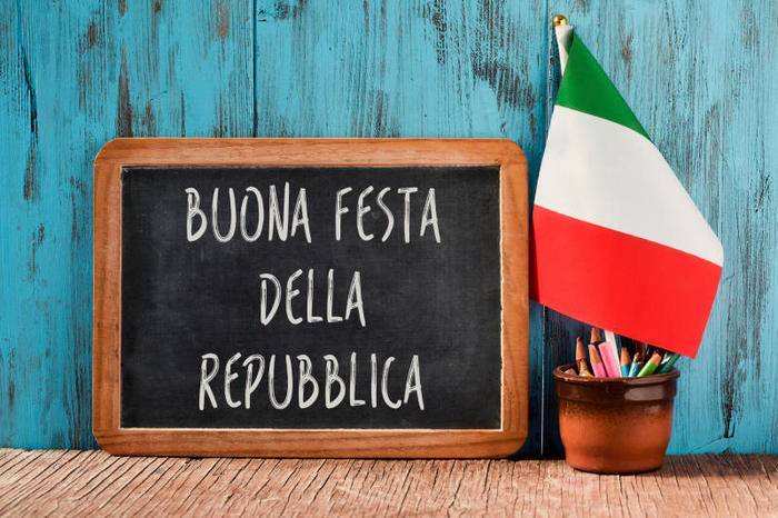 Festa Della Repubblica Frasi Immagini E Animate Per Whatsapp