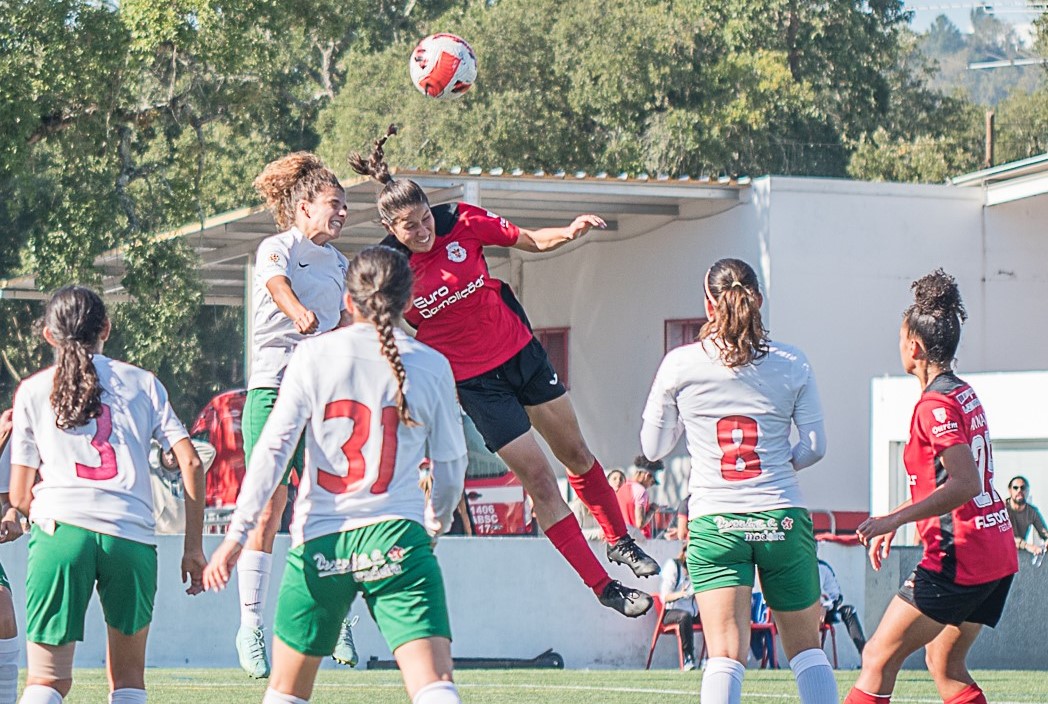 Futebol Feminino Ouriense Vence Marítimo E Afasta Se Da Zona De