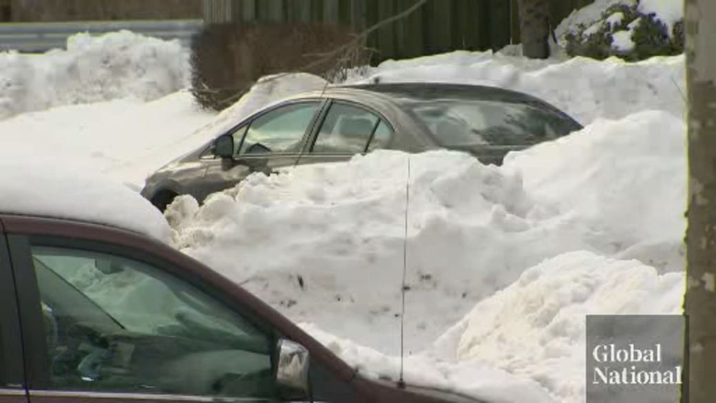 Snow Falls Across Southern Ontario As Winter Storm Makes For Messy