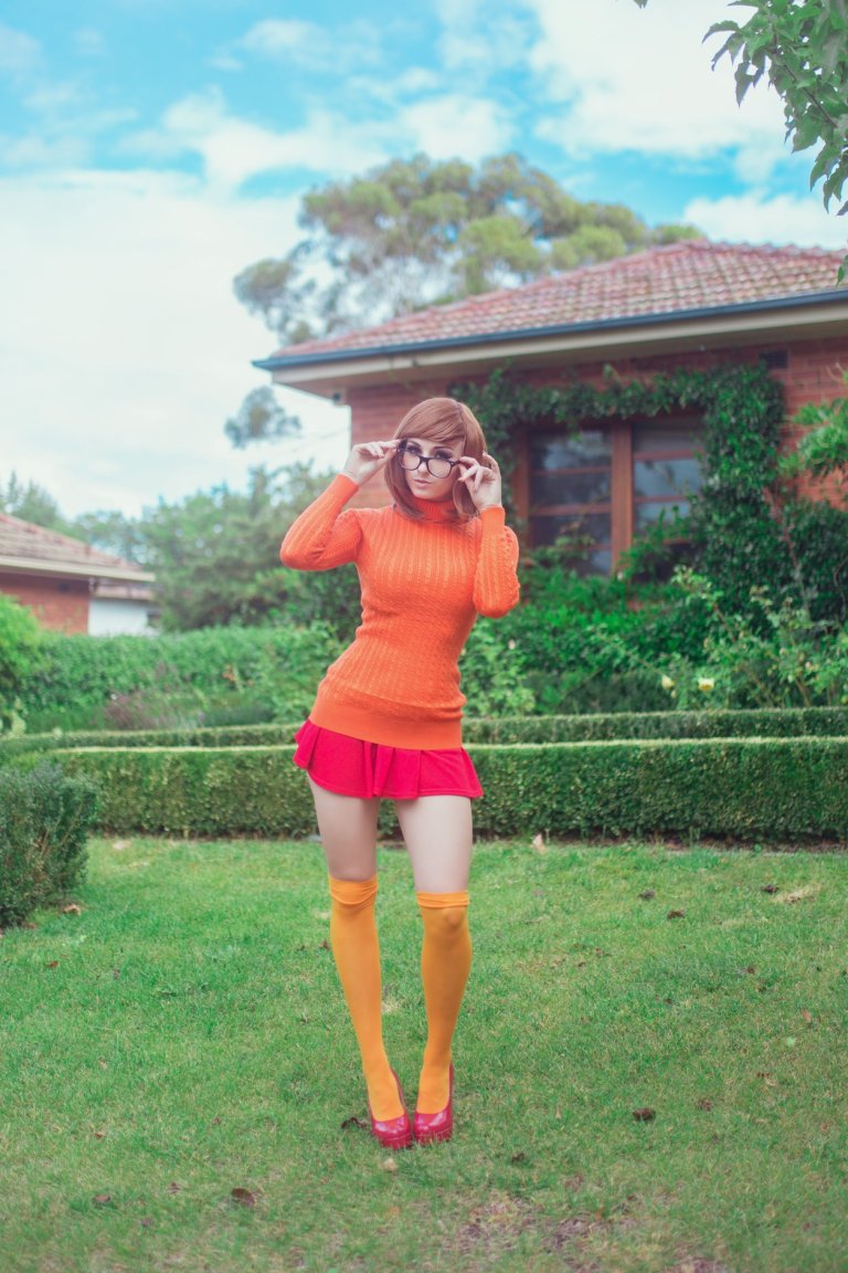 Velma Cosplay From Scooby Doo Media Chomp