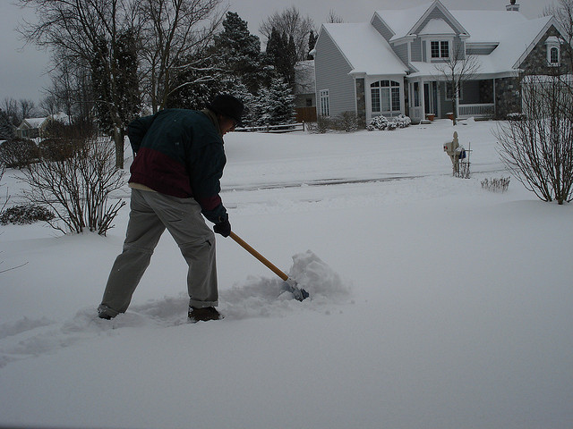 What You Need To Know About Shoveling Snow And The Risk For Heart