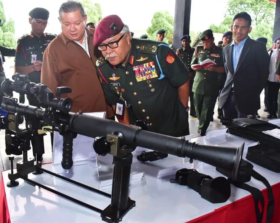 Malaysian Army Receives New Military Trucks And Support Weapons