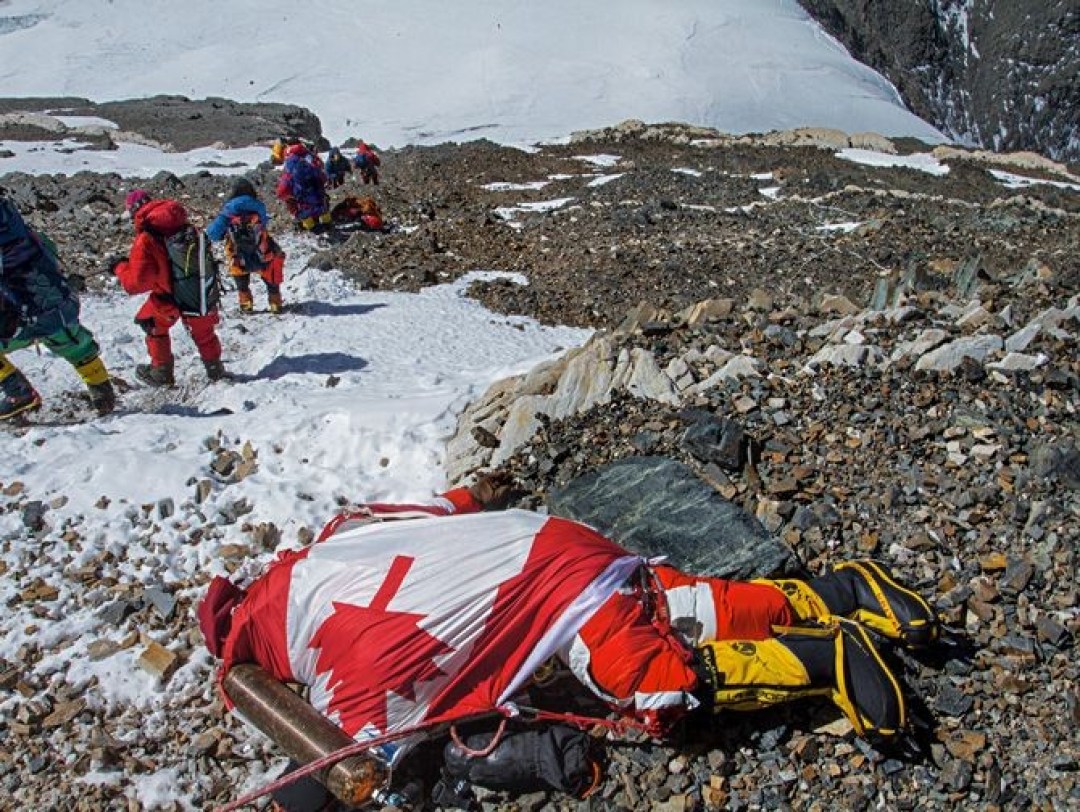 Hannelore Schmatz The First Woman To Die On Everest And The Dead Bodies