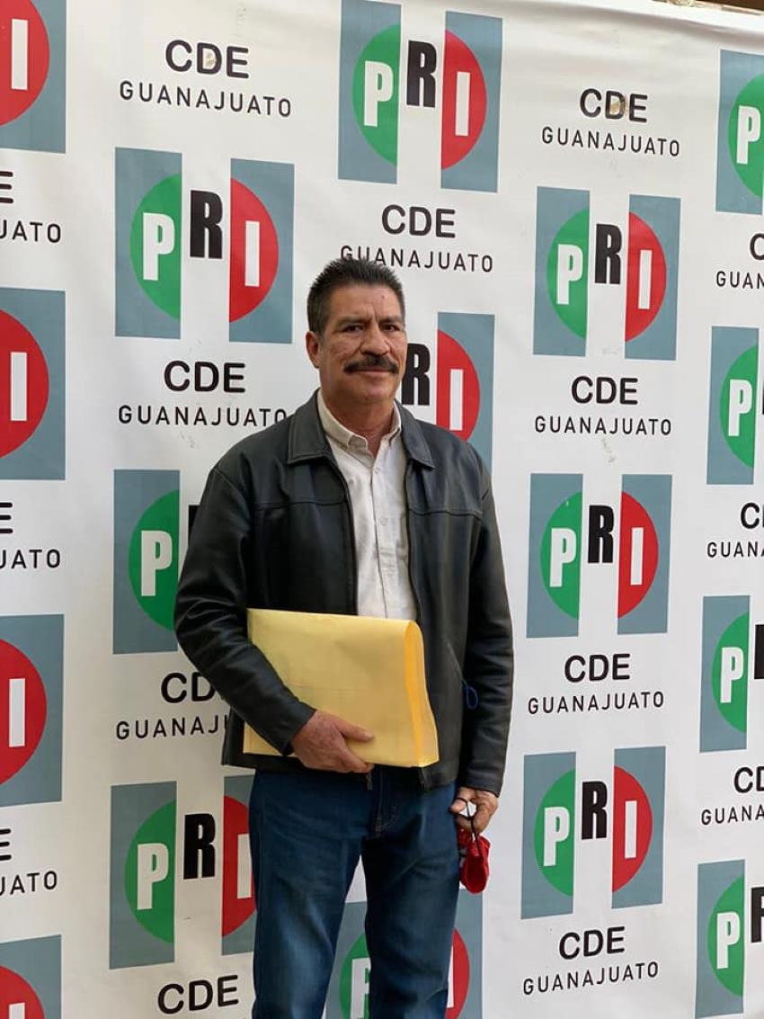 Pedro Chávez Arredondo Se Registra Como Precandidato A La Presidencia