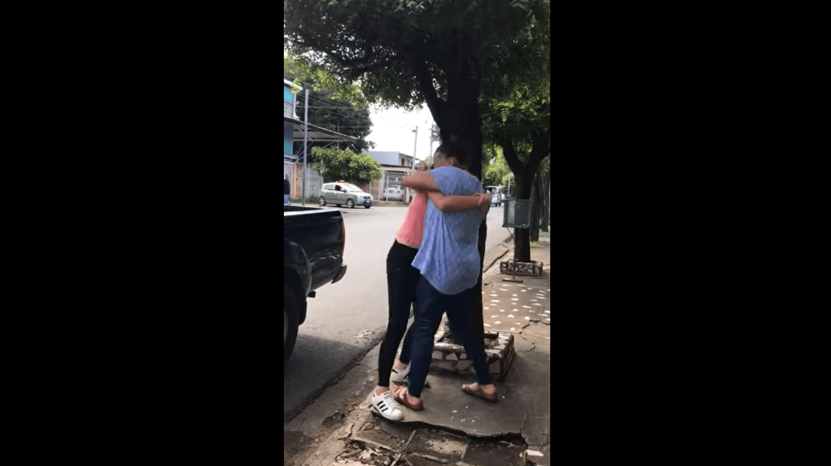 Video El Emotivo Reencuentro De Una Madre Con Su Hija Secuestrada Por