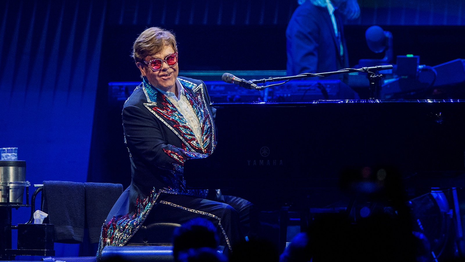 Elton John Ofrece último Concierto De Su Carrera En Estocolmo Tras 52