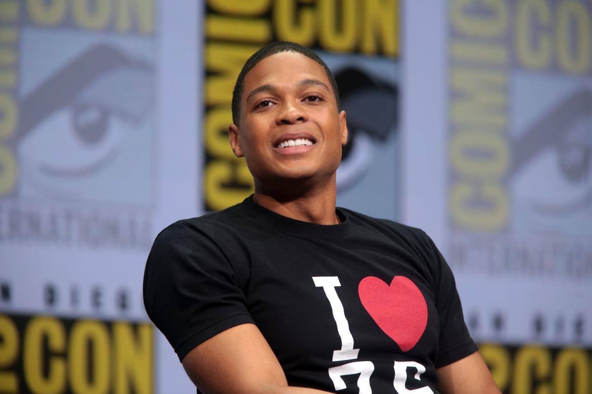 Justice League Star Ray Fisher Forcefully Takes Back Pro Joss