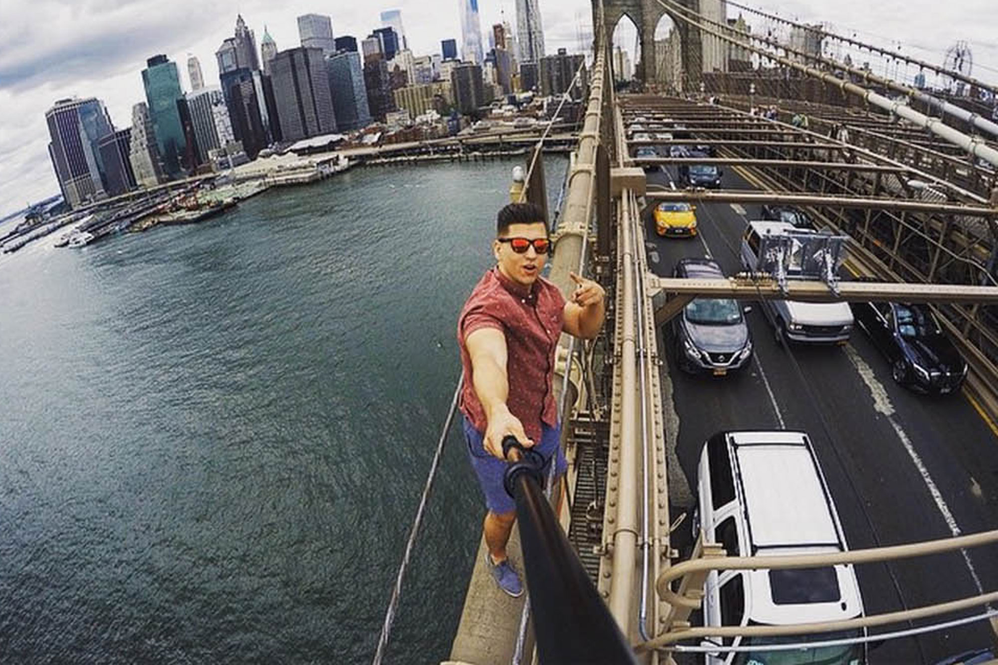 Tourist Snaps A Selfie After Illegally Climbing Brooklyn Bridge
