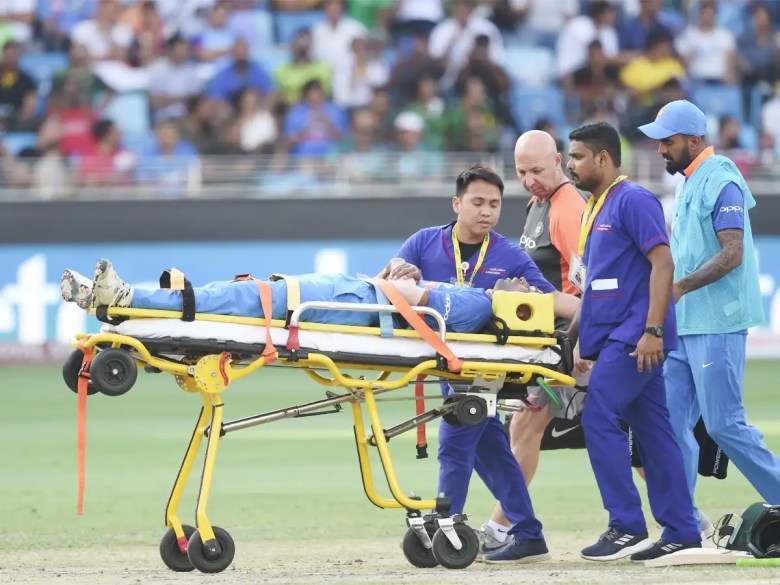 Asia Cup 2022 Ravi Shastri Opens Up About Hardik Pandyas Injury In