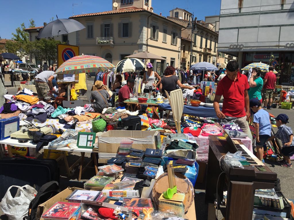 Svuota La Cantina Il Successo Del Mercatino Piana Notizie