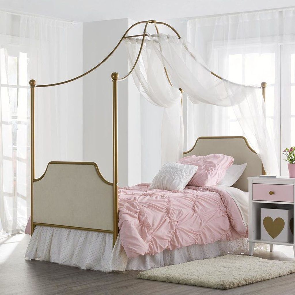 50 Romantic Bedroom With Canopy Beds Sweetyhomee