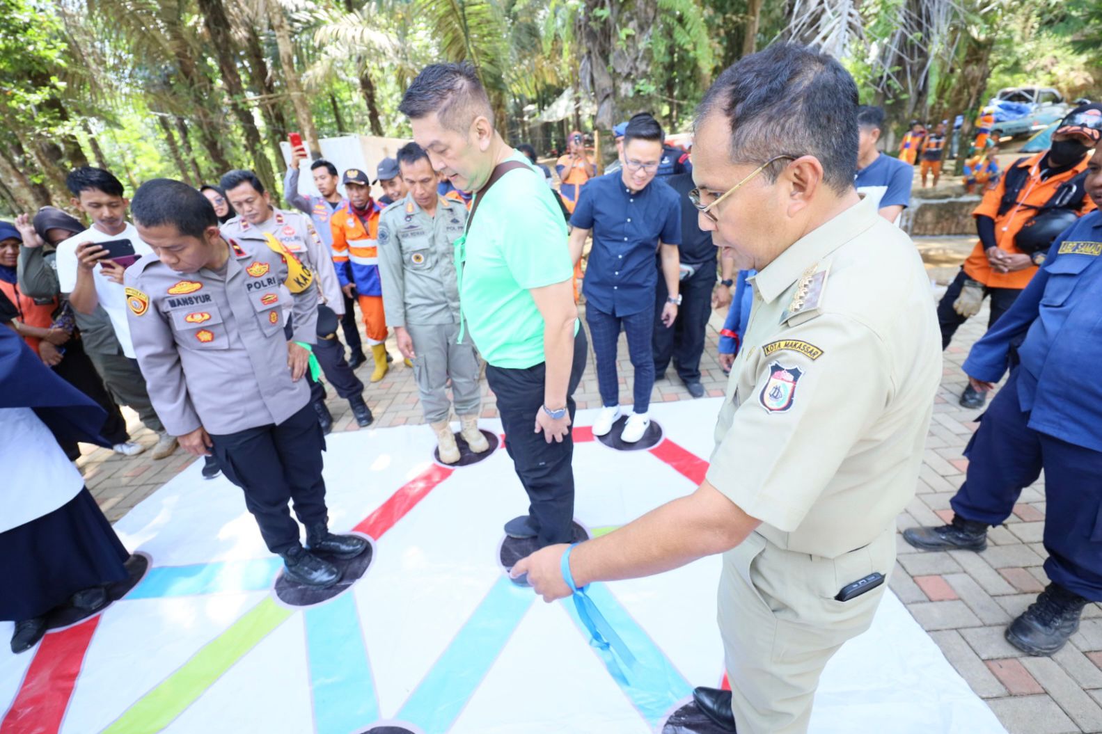 Wali Kota Danny Pomanto Ikut Outbound Permainan Stasiun Kereta Dengan