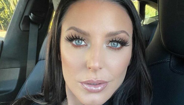 Angela White Instagram Scopenew