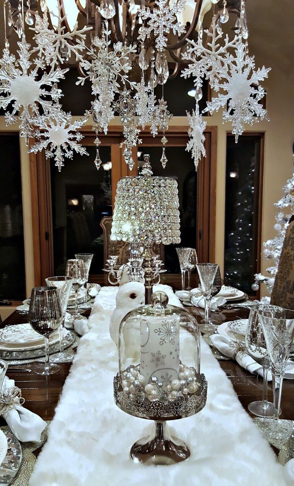 40 Lovely Winter Wonderland Home Decoration Ideas Look Beautiful