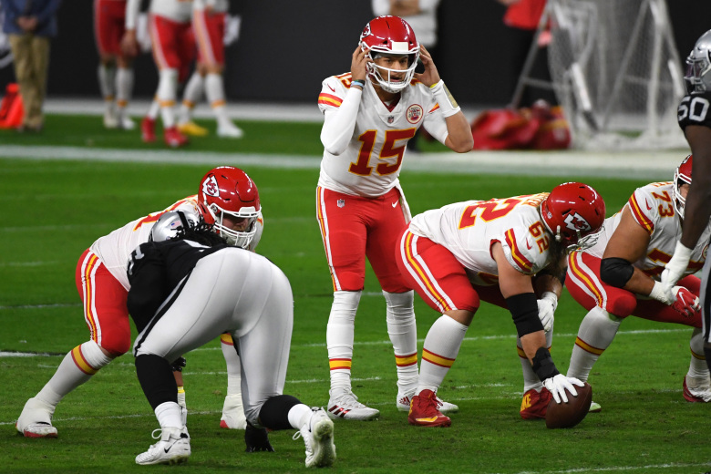 Chiefs Qb Patrick Mahomes Gets Some Retribution Vs Raiders The Raider