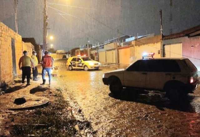 Temporal Em Arapiraca Alaga Ruas E Derruba Fios De Alta Tensão