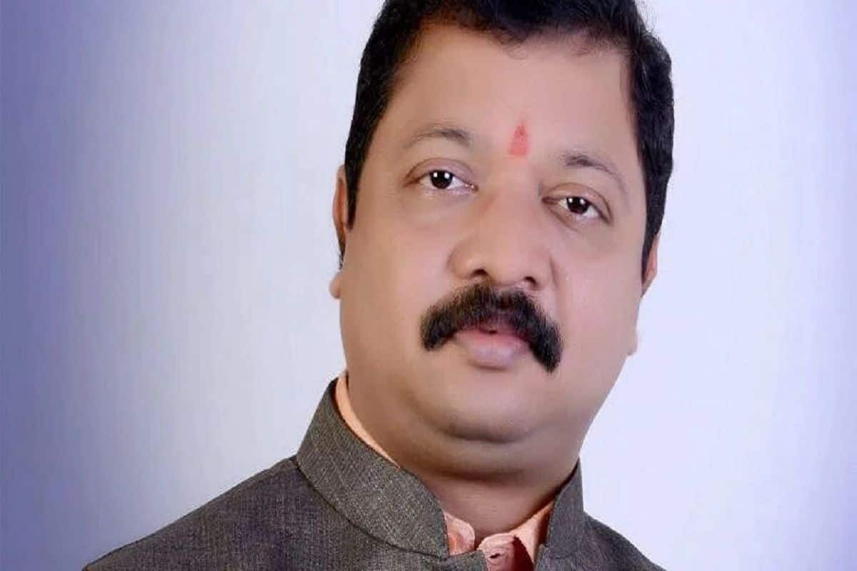 Man Arrested For Blackmailing Shiv Sena Mla With An Obscene Video