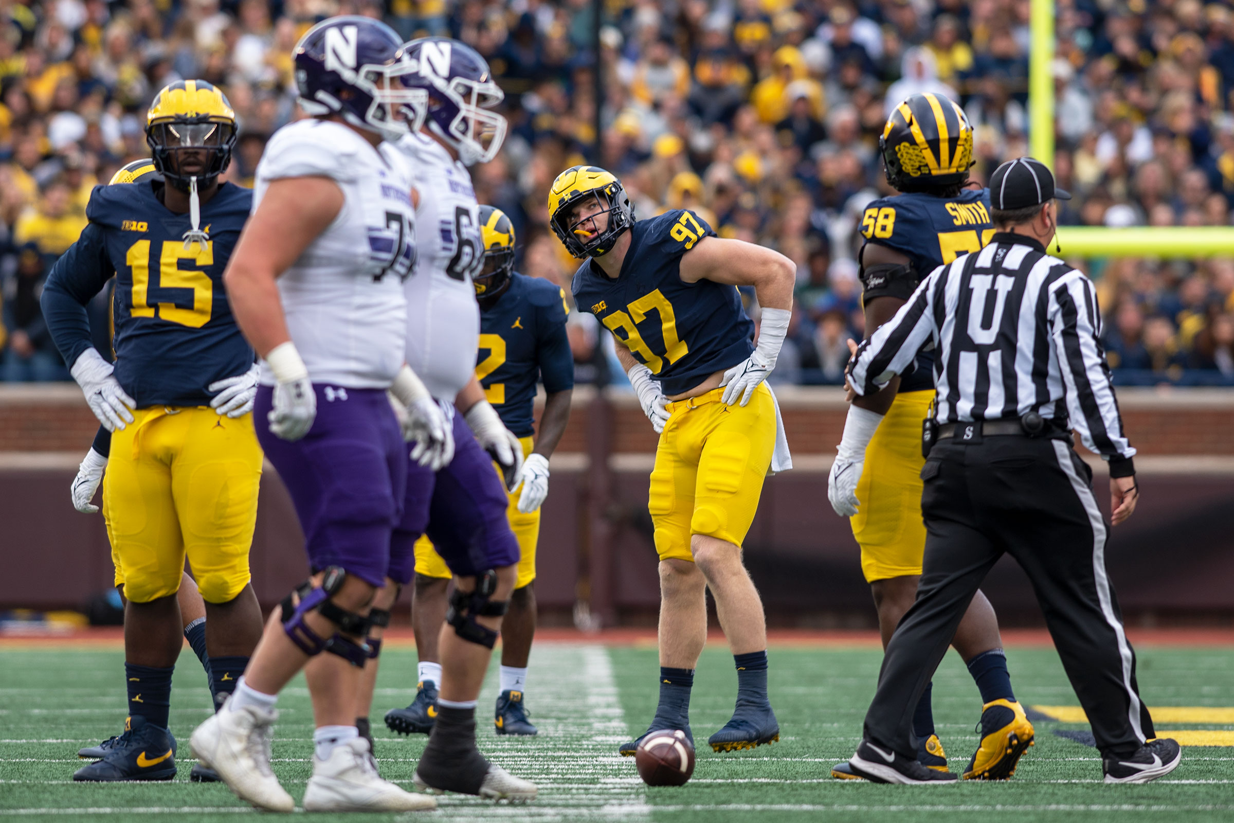 Aidan Hutchinson Helps Michigan Defense On Every Down