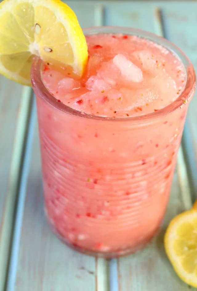 Easy Strawberry Daiquiri Recipe And Video Miss In The Kitchen