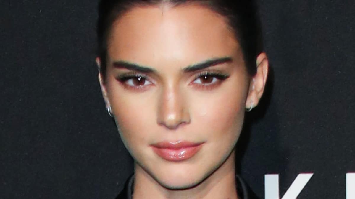 Kendall Jenner Stuns In Purple For Latest Jimmy Choo Show Off