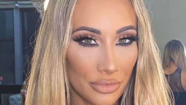 Wwe Star Carmella Announces Shes Pregnant After Two Miscarriages