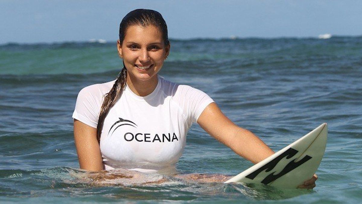 Video Brasileña Surfea La Ola Más Alta Del Mundo Para Una Mujer Y