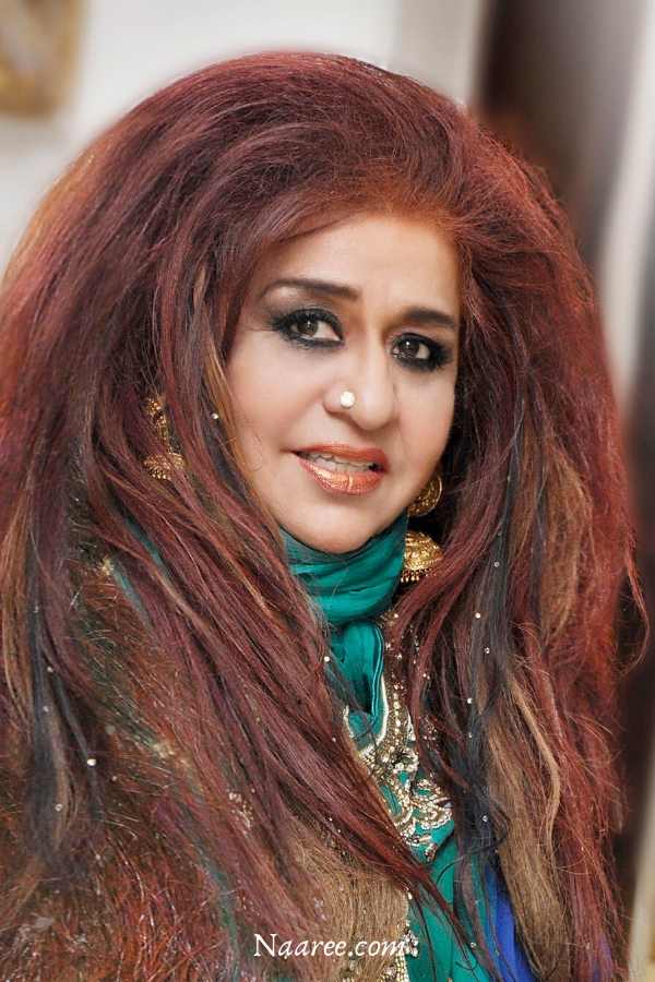 Naaree Interviews Shahnaz Husain Empress Of Herbal Beauty