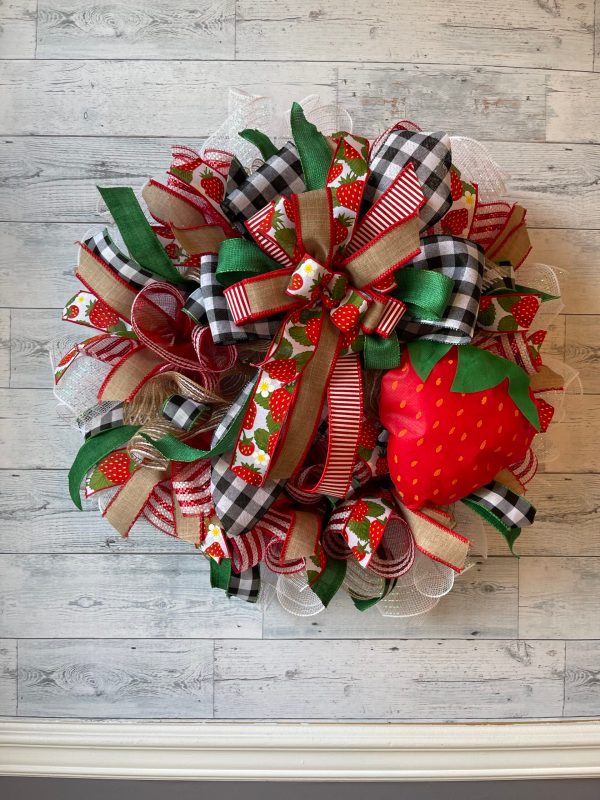 Strawberry Wreath Kit Nadias Crafty Corner