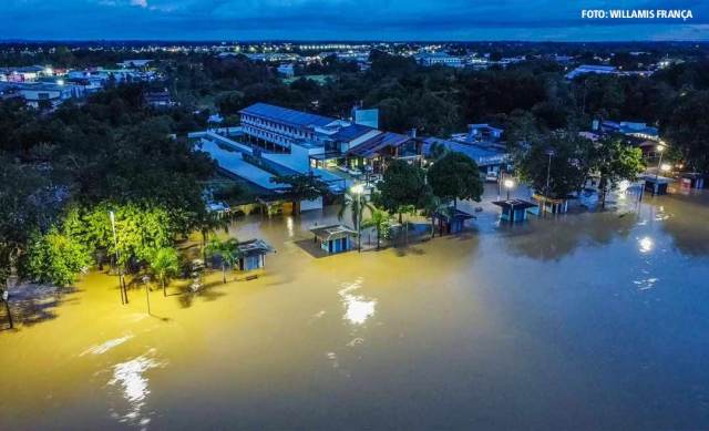 Rio Acre Chega A 1742 Metros E Está A 98 Centímetros Da Maior Cheia Da