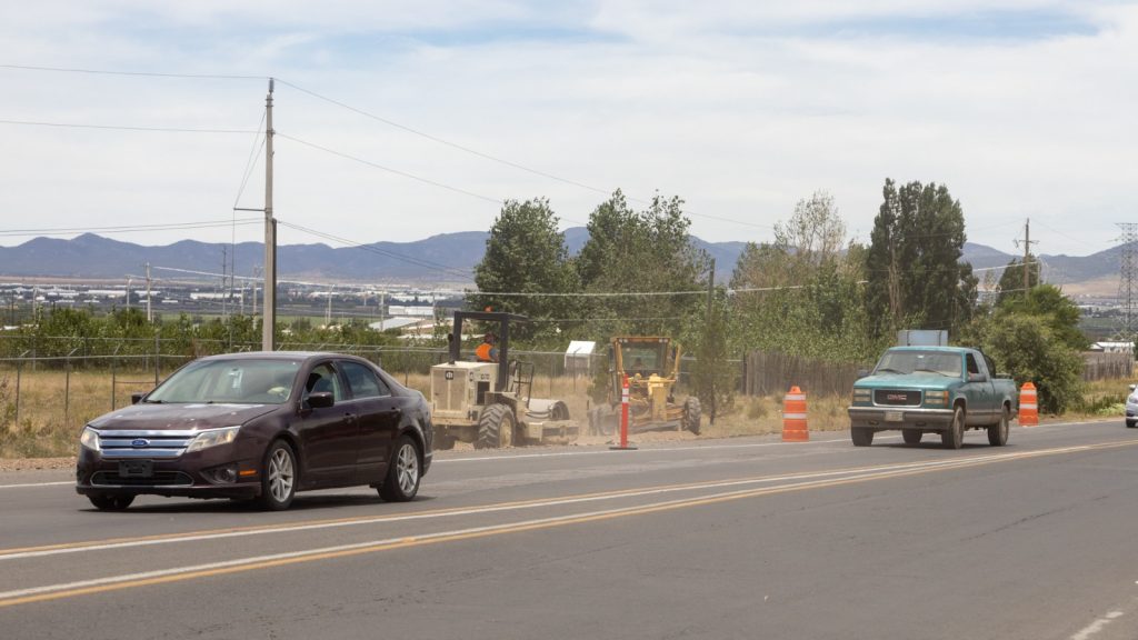 Arranca Construcción De Camellón Y Colocación De Alumbrado En El Gómez