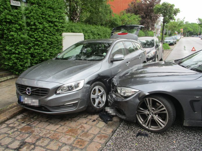 Auf Nasser Fahrbahn Ins Schleudern Geraten Bremerhaven News