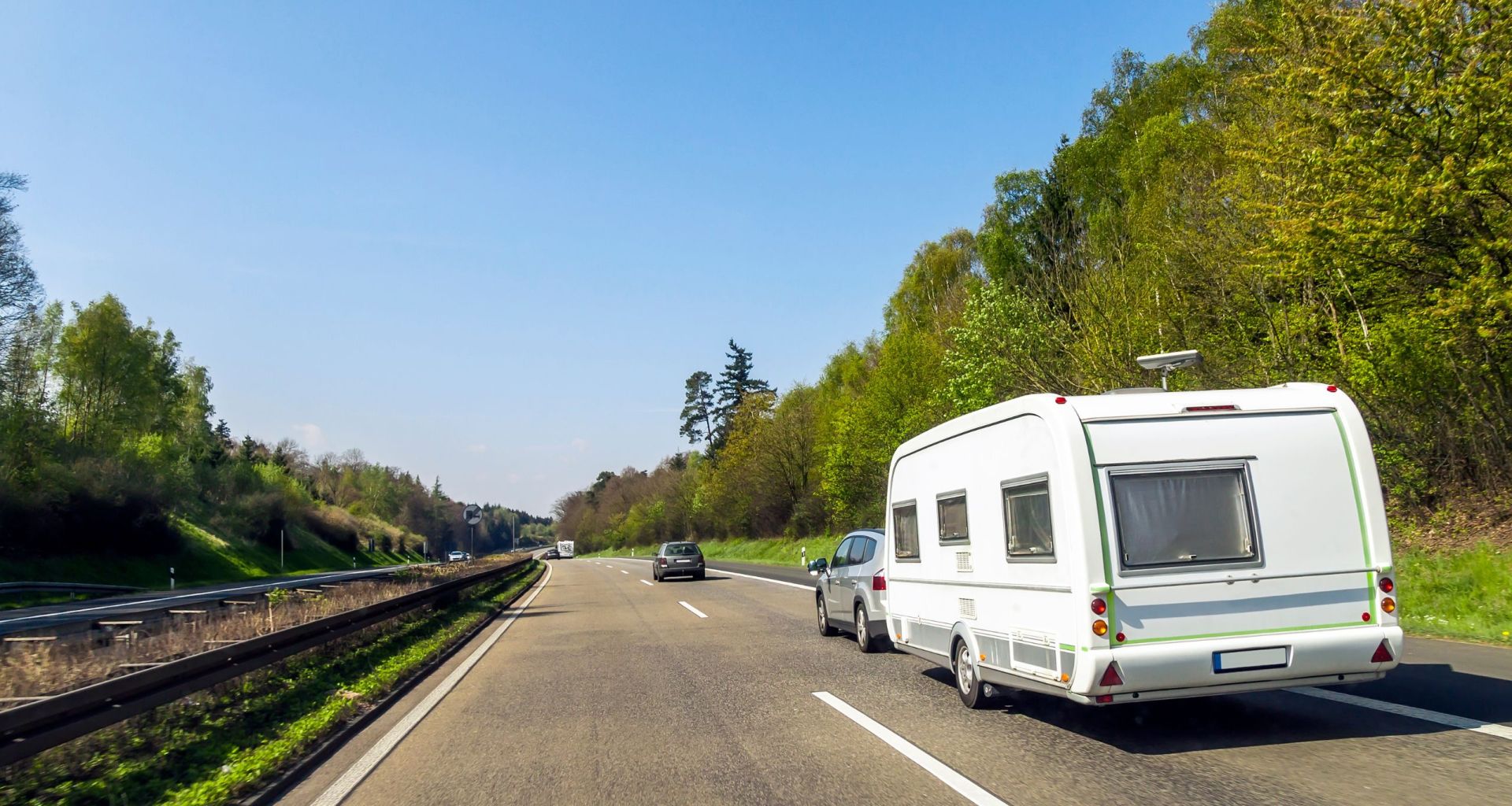 ¿a Qué Velocidad Circular Con Una Autocaravana O Caravana