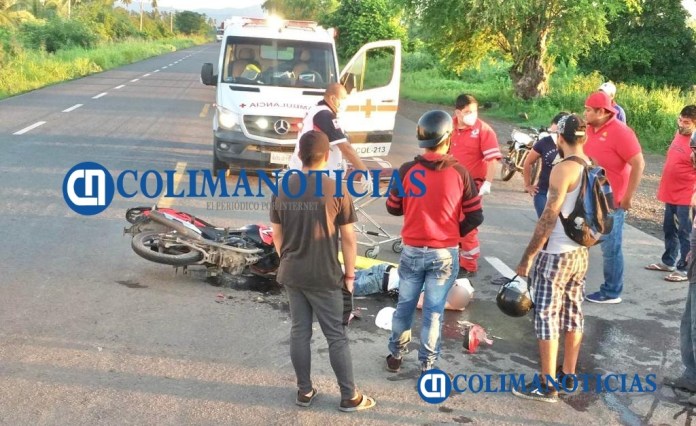 Dos Motociclistas Heridos Al Ser Impactados Por Una Camioneta En La