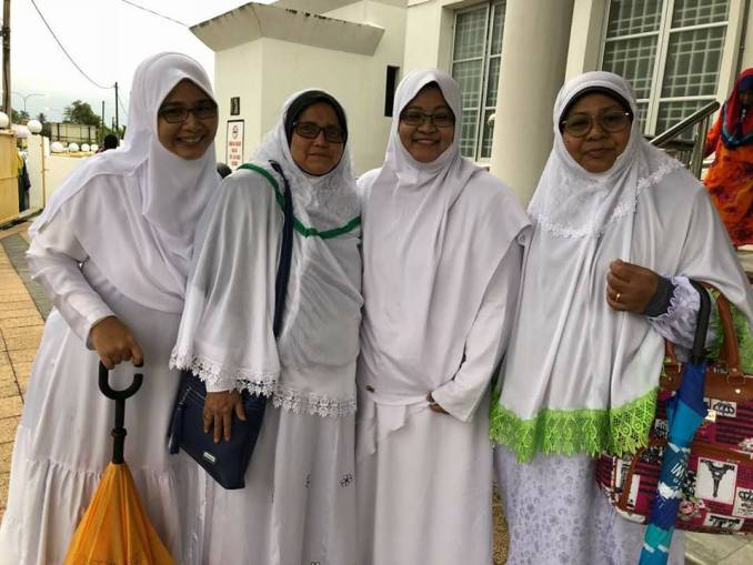 Wanita Lebih Afdhal Solat Di Rumah Bukan Di Masjid Ustazah Thaniah