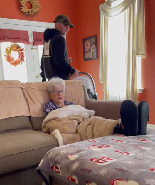 Military Grandson Gets Home To See 87 Year Old Grandma In Hospice