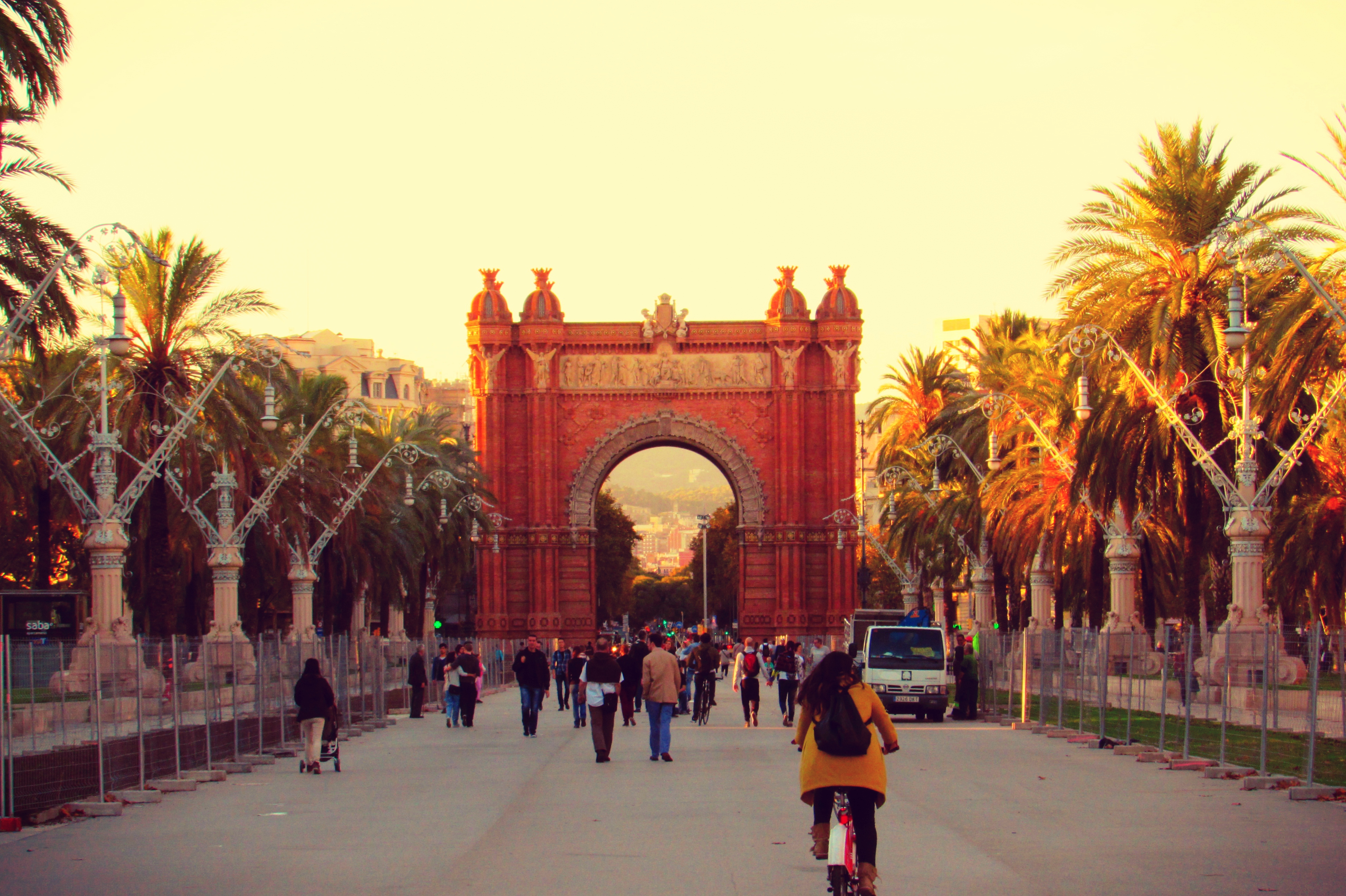 Parc De La Ciutadella Barcelona Run Wild And Relax In City Park