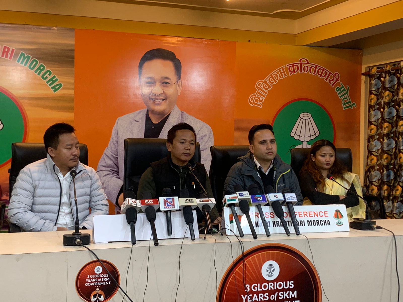 Sikkim Skm Demands Resignation Of Sdfs Chamling Over Jantar Mantar