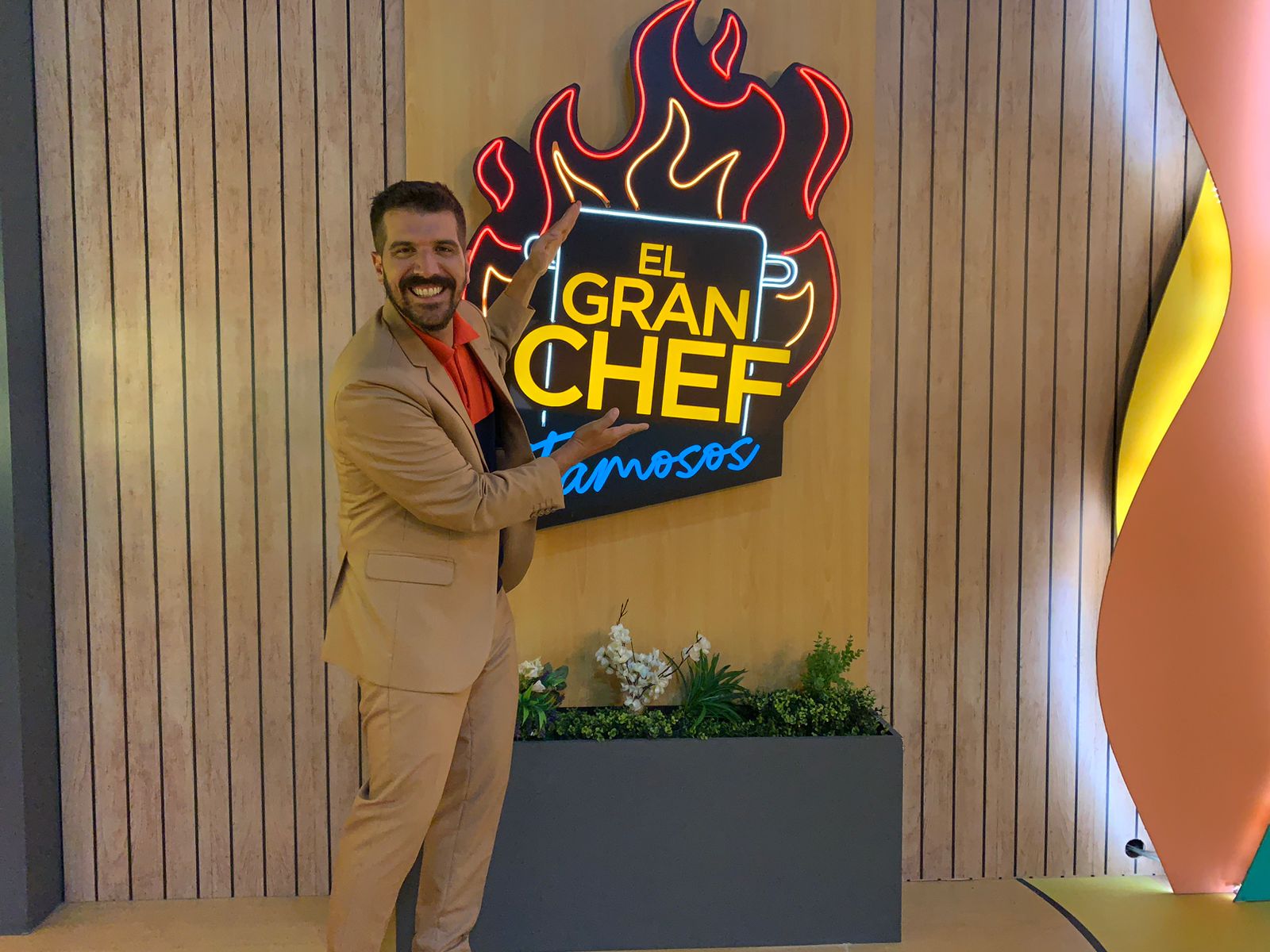 José Peláez Será El Conductor De “el Gran Chef Famosos” Nuevo Programa