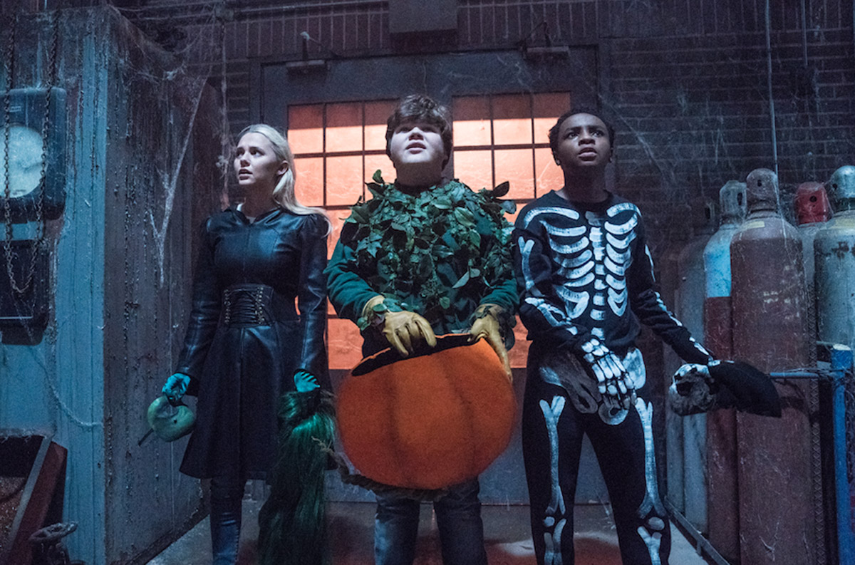 Goosebumps 2 Haunted Halloween Review Heyuguys